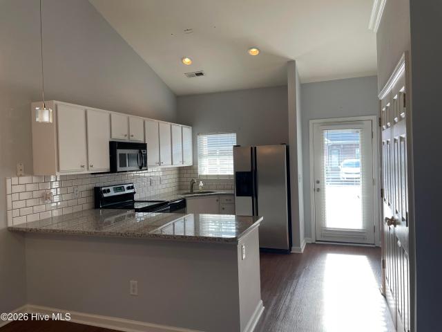 221 Hibiscus Way # 221