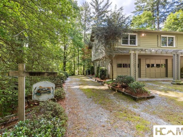 221 Hideaway Trail