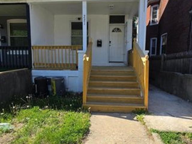 221 Highland Ave, Trenton, NJ 08618