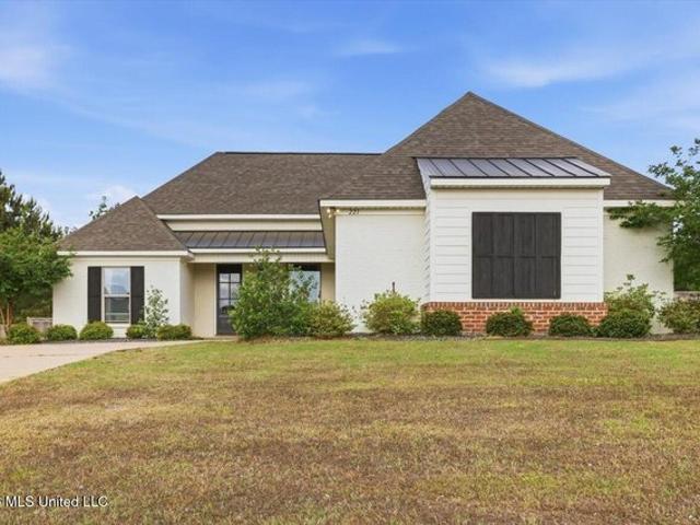 221 Ironwood Pl, Brandon, MS 39042