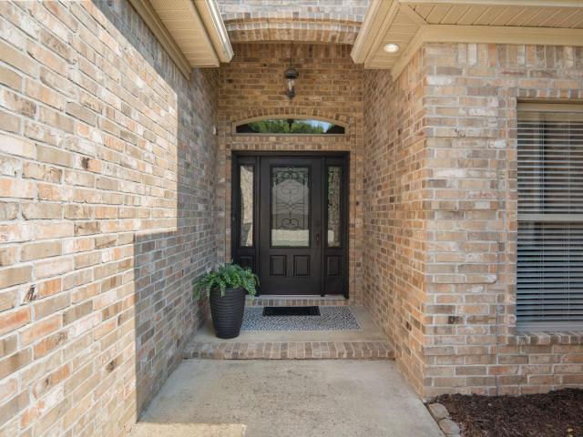 221 Jackson Park Cv Cove