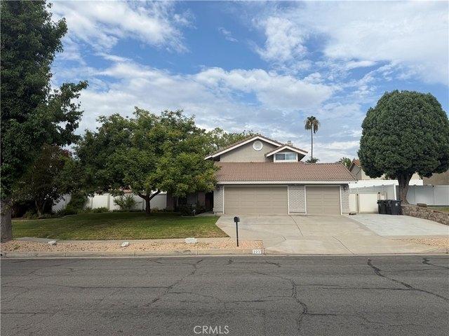 221 Jesse Way, Redlands, CA 92374