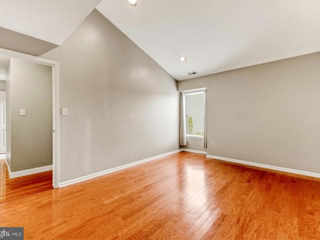 221 Loring Ct, Sewell, NJ 08080 | Compass