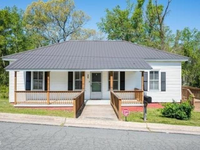 221 Lake Dr, Roxboro, NC 27573