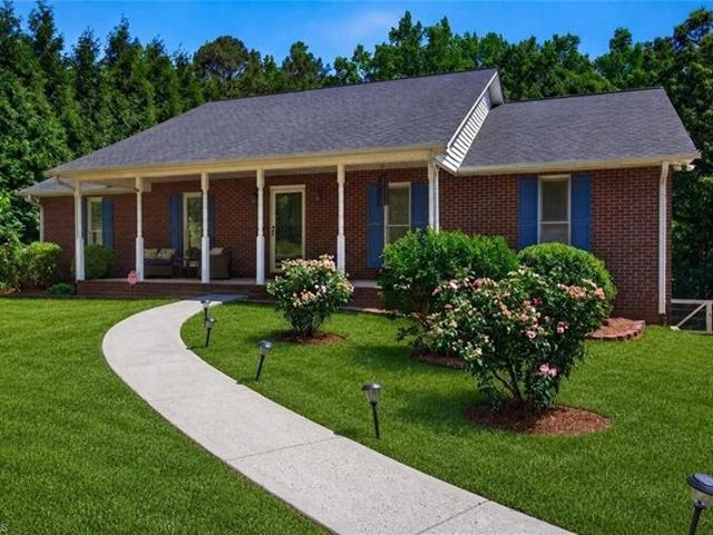221 Leighmar St, Clemmons, NC 27012