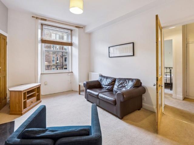 22/1 Moat Street