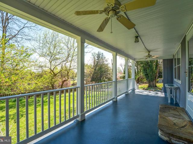 221 mockingbird ln