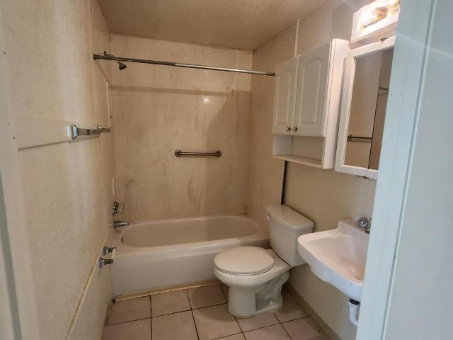 221 Maple Street NE 79