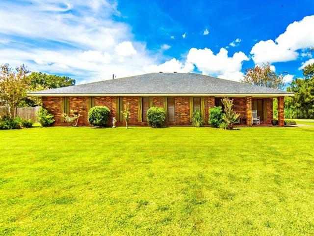 221 Mary Beth Ave, Houma, LA 70364