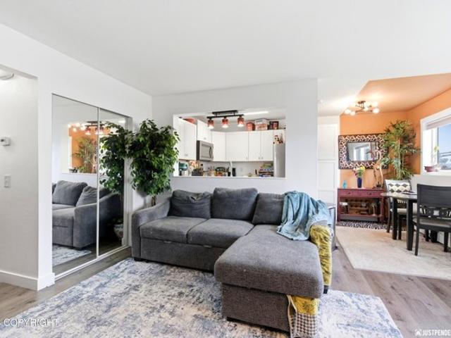 221 McCarrey St Unit 11 2, Anchorage, AK 99508