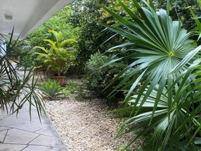 221 Meridian Ave Apt 305, Miami Beach, FL 33139