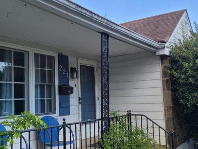 221 Murphy Rd, Wilmington, DE 19803