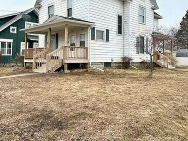 221 N 3rd Ave, Albert Lea, MN 56007