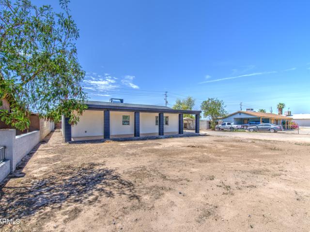 221 n trekell road