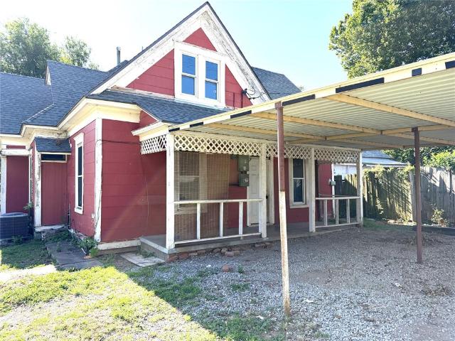 221 N Barker Avenue