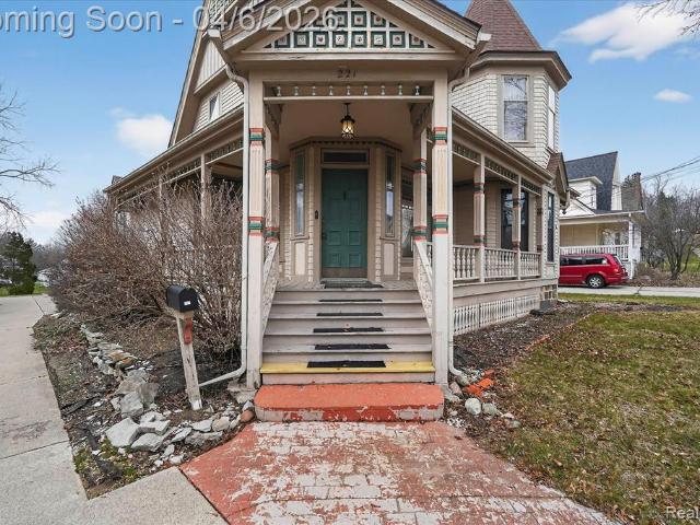221 N Cherry Street