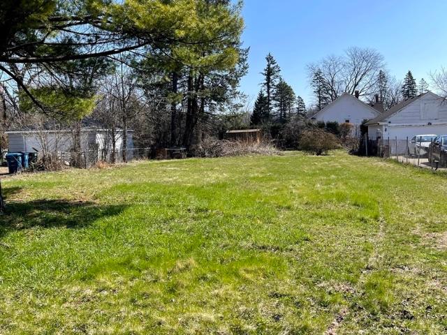 221 N Graylynn Dr, Mount Prospect, IL 60056 | MLS #12335