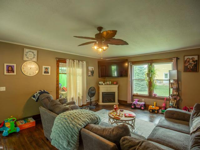 221 N hall