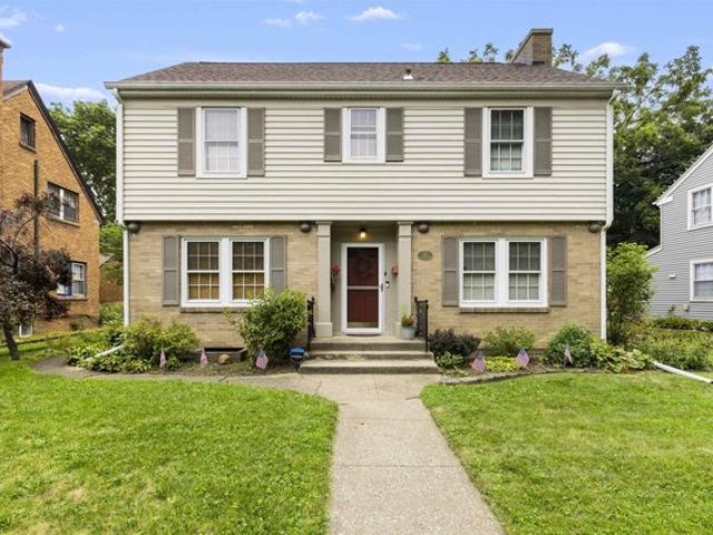 221 N Highland Ave, Rockford, IL 61107
