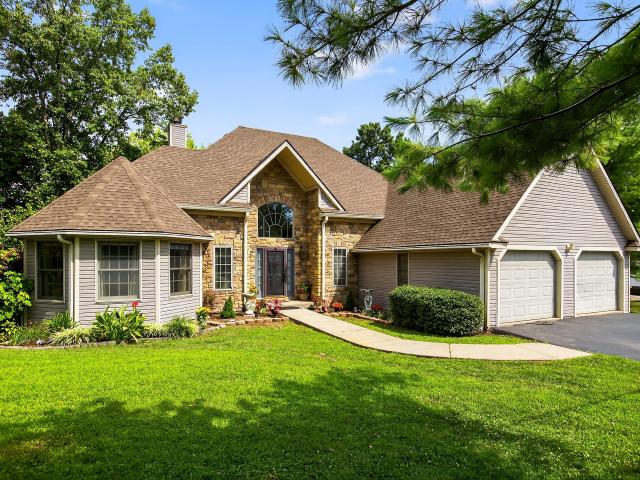 221 N Homestead Lane