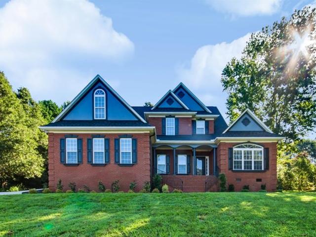 221 N Lake Emory Dr, Inman, SC 29349