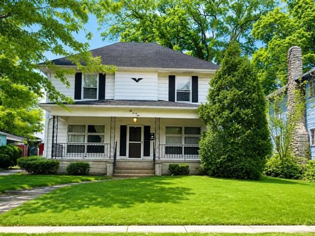 221 N Madriver St, Bellefontaine, OH 43311