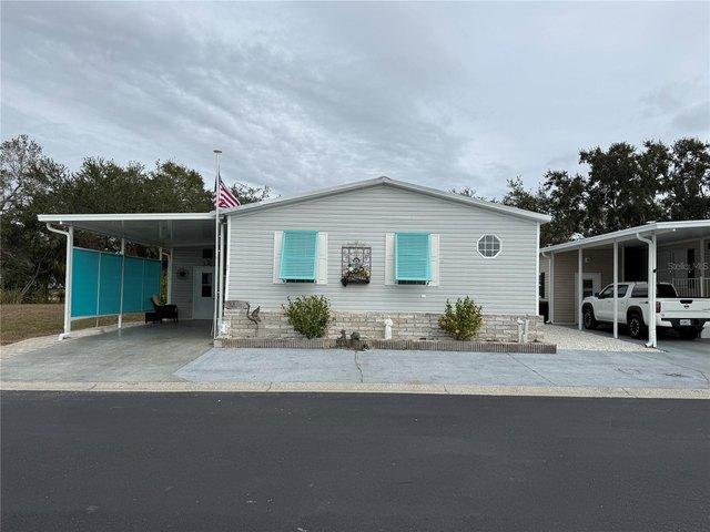 221 N Saint George Cir, Apollo Beach, FL 33572