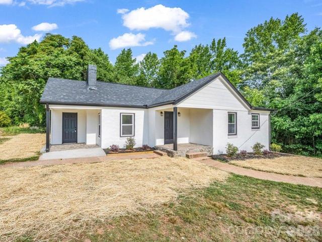 221 New Hampshire St, Spindale, NC 28160
