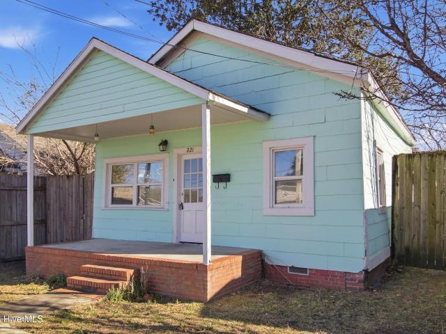 221 S 11th Street