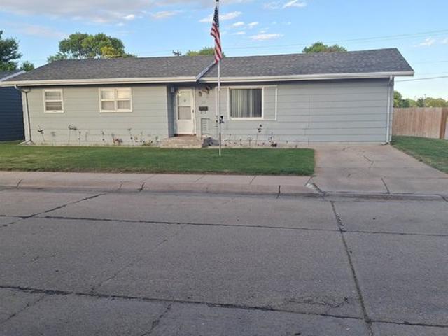 221 S Ames Ave, North Platte, NE 69101