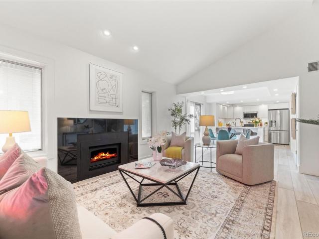 221 S Garfield Street # 103