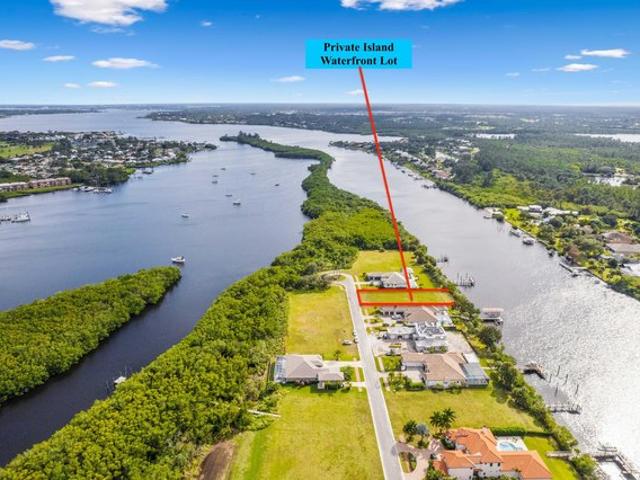 221 SE Fiore Bello, Port Saint Lucie, FL 34952