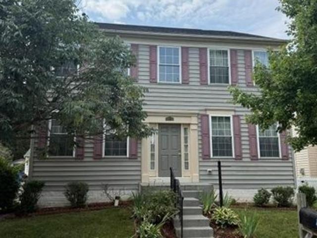 221 Seamaster Rd, Essex, MD 21221