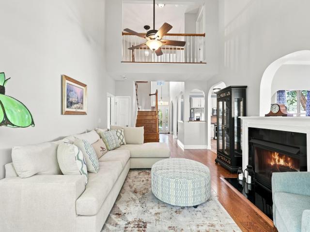 221 Spring Lake Dr