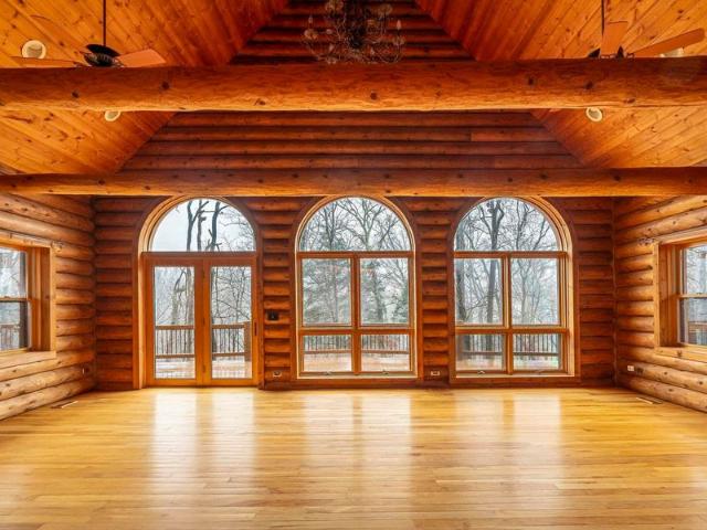 221 Poplar Lake Rd, Makanda, IL