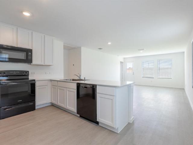 221 Poplar Place