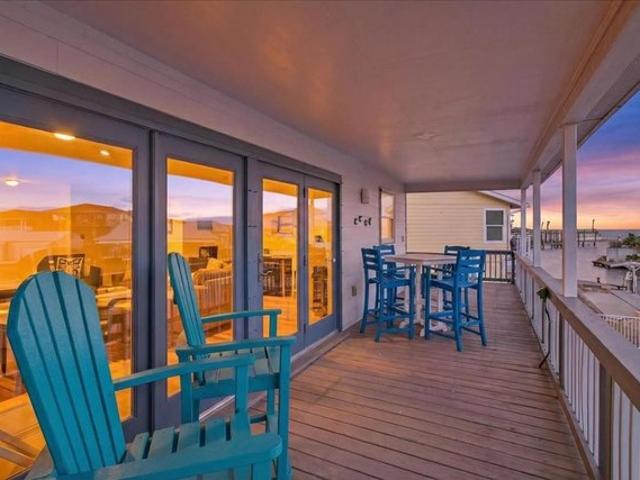 221 Port Royal, City By The Sea, TX 78336