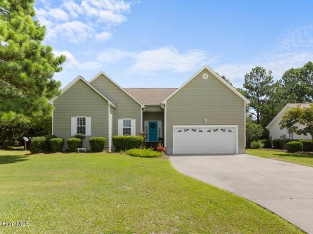 221 Palomino Ln, Swansboro, NC 28584
