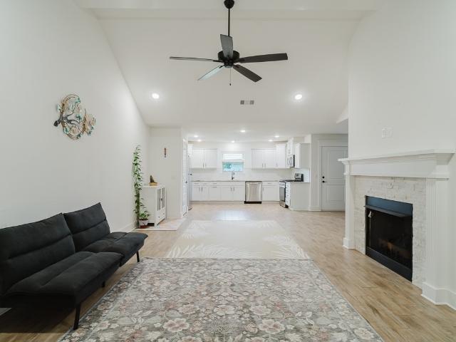221 Palm Street