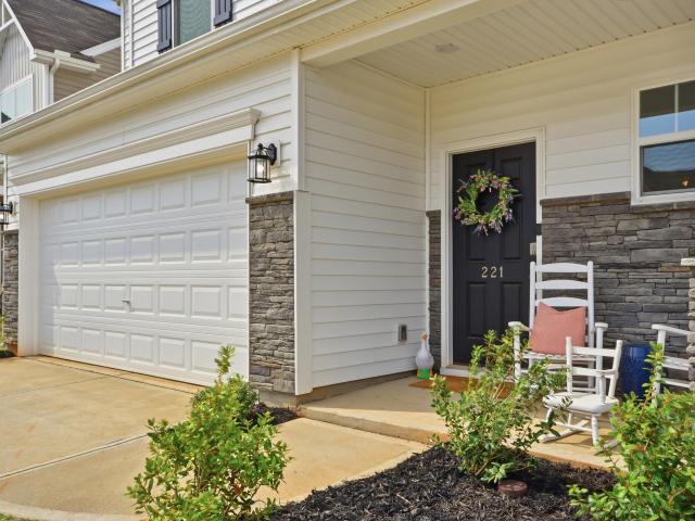 221 Pendergast Road