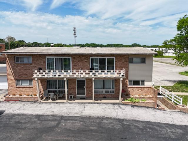 221 Robinhood Lane