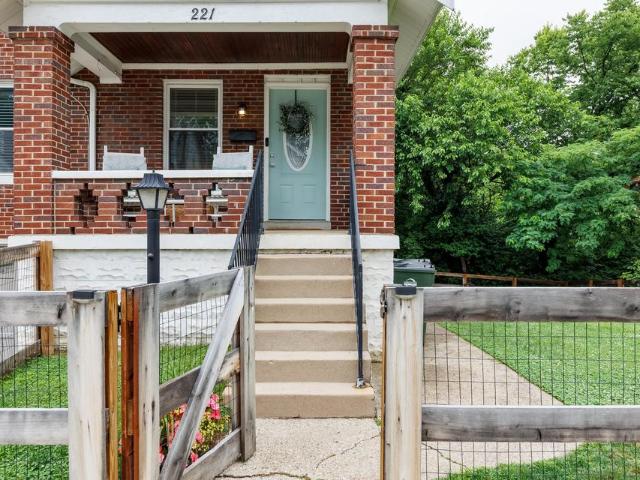221 Roosevelt Avenue
