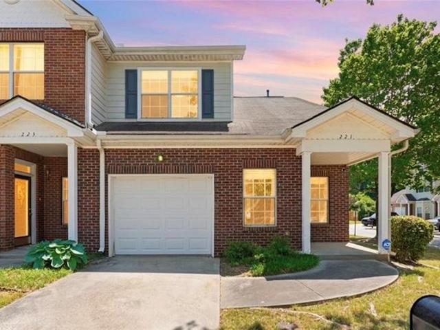 221 Rosewood Way NW, Atlanta, GA 30311