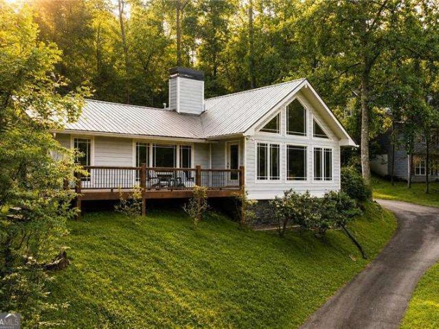 221 Reece Creek Road W