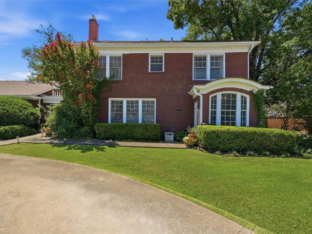 221 W 5th Street