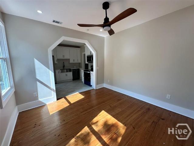 221 W Duffy Street A1