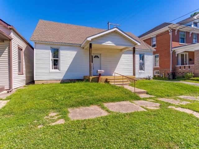 221 W Eighth St, Mount Vernon, IN 47620