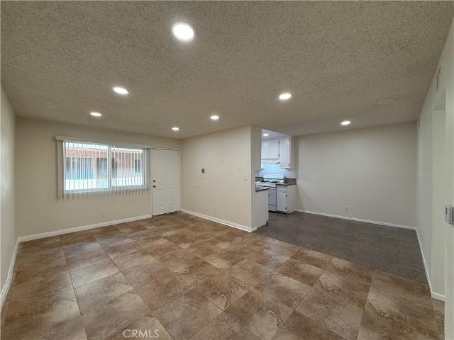 221 W Elm Avenue L