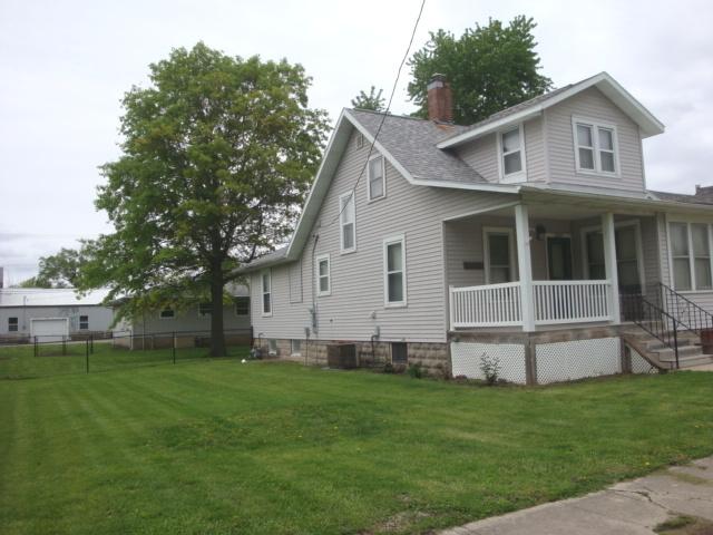 221 W Garfield Avenue