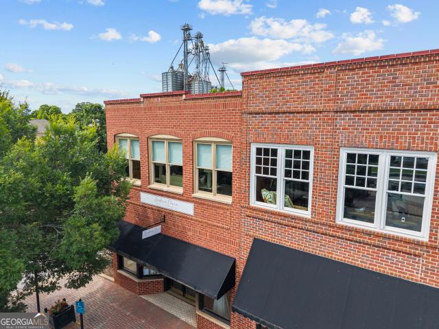 221 W Jefferson St, Madison, GA 30650 | MLS #10666 | Compass